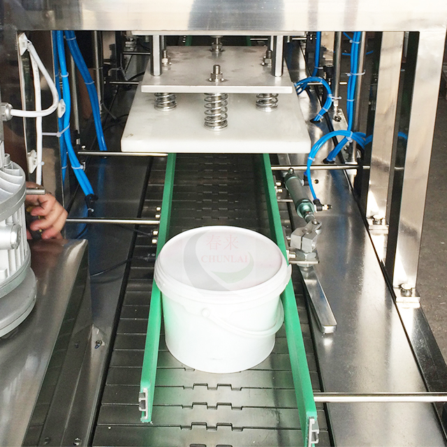 Plastic Bucket Sealing Machine from China manufacturer - Chunlai